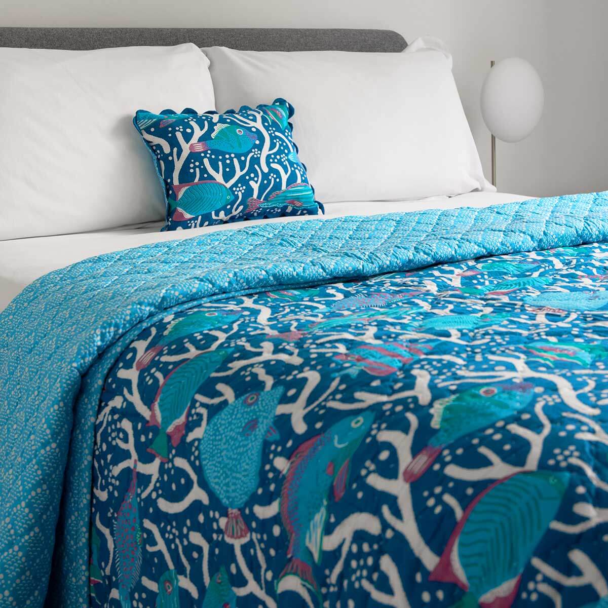 Blue Ocean Reef Quilt | Blue Fish Print Quilted Cotton Bedspread – Safomasi
